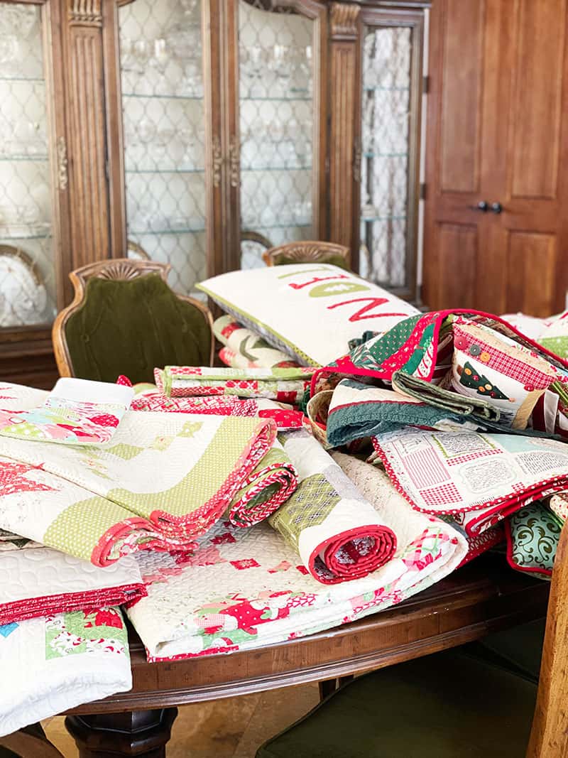 Christmas Decorating and Christmas Panels - A Quilting Life