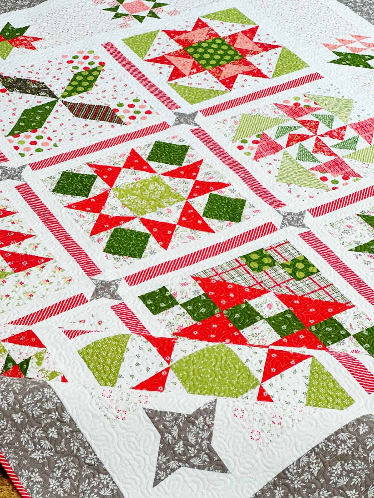 Quilt Block of the Month December 2023 + Finishing - A Quilting Life