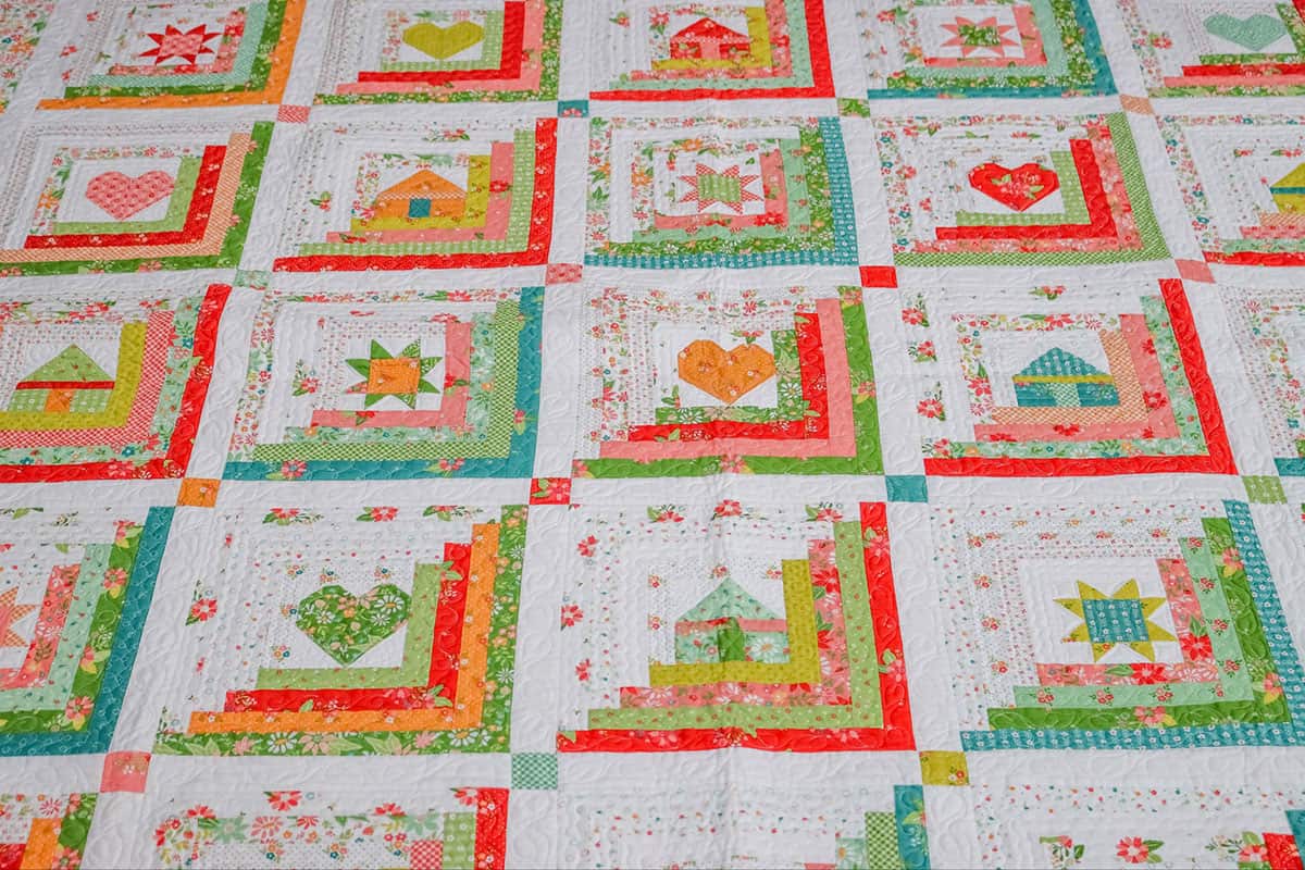 Heart of the Home Log Cabin Quilt - A Quilting Life